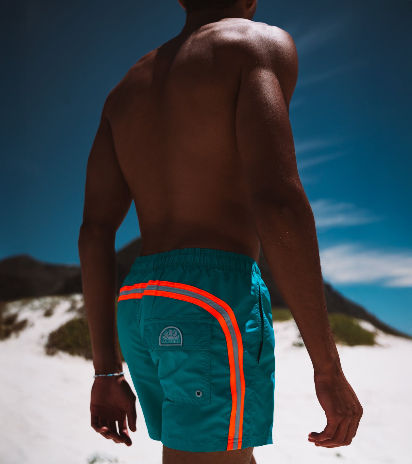 Sundek sito ufficiale: costumi e beachwear uomo e donna – SUNDEK